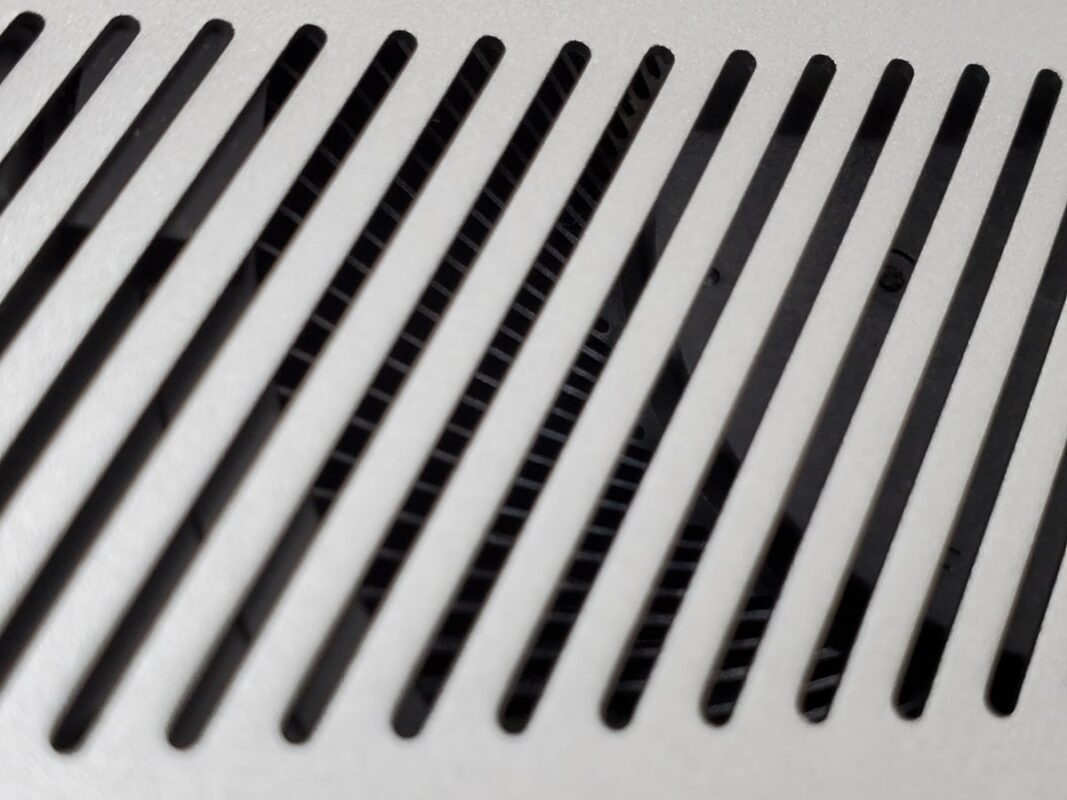 Lenovo IdeaPad Slim 5i Gen 8 OLED、モニターが美麗かつ高性能安価な14型ノートを実機レビュー – SlackNote